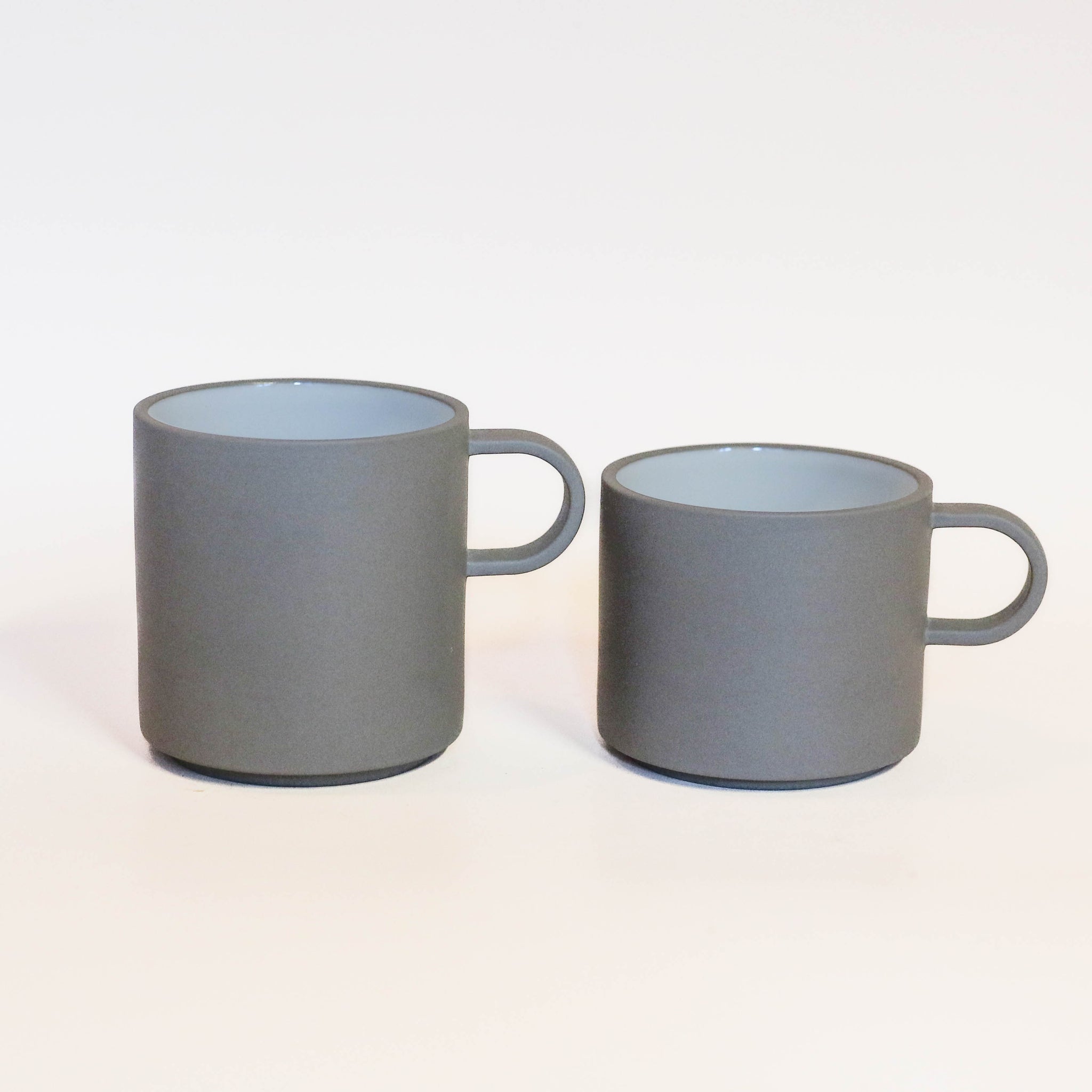 Hasami Porcelain - Cups with handles // Gray and white